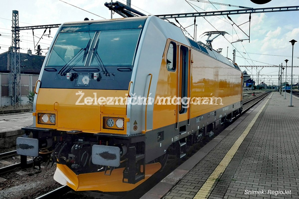 Lokomotivy TRAXX pro RegioJet kompletní | Železniční magazín